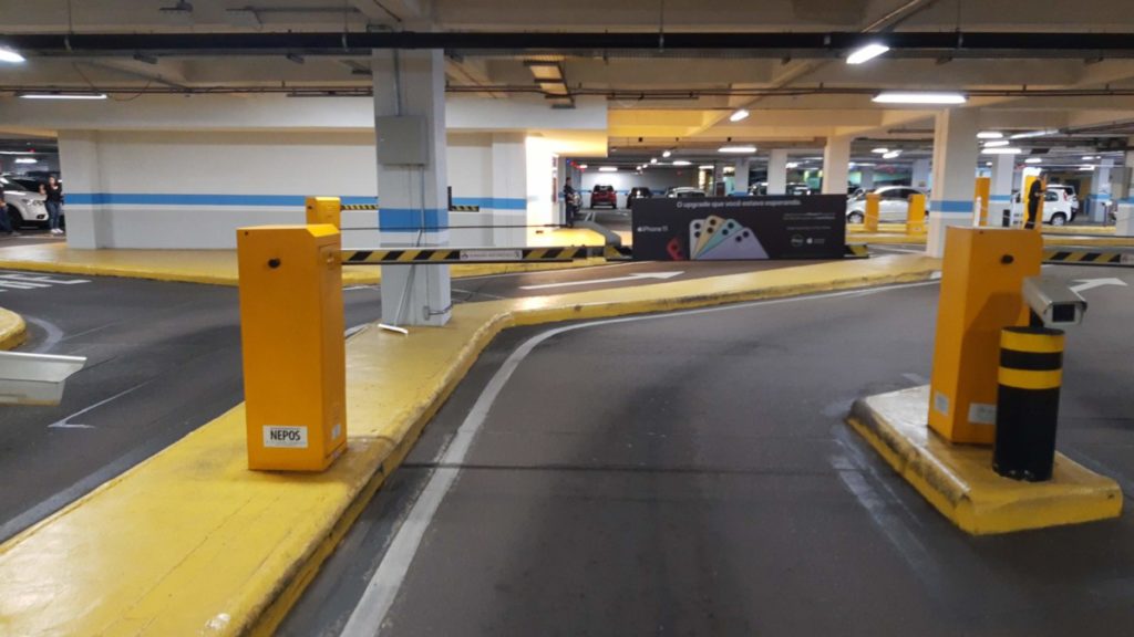 Cancelas - Entrada e Saída (Conjunto) - Tacla Shopping